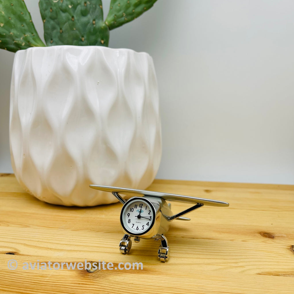 Gifts for Pilots - Aviation Clocks and Watches | AVIATORwebsite